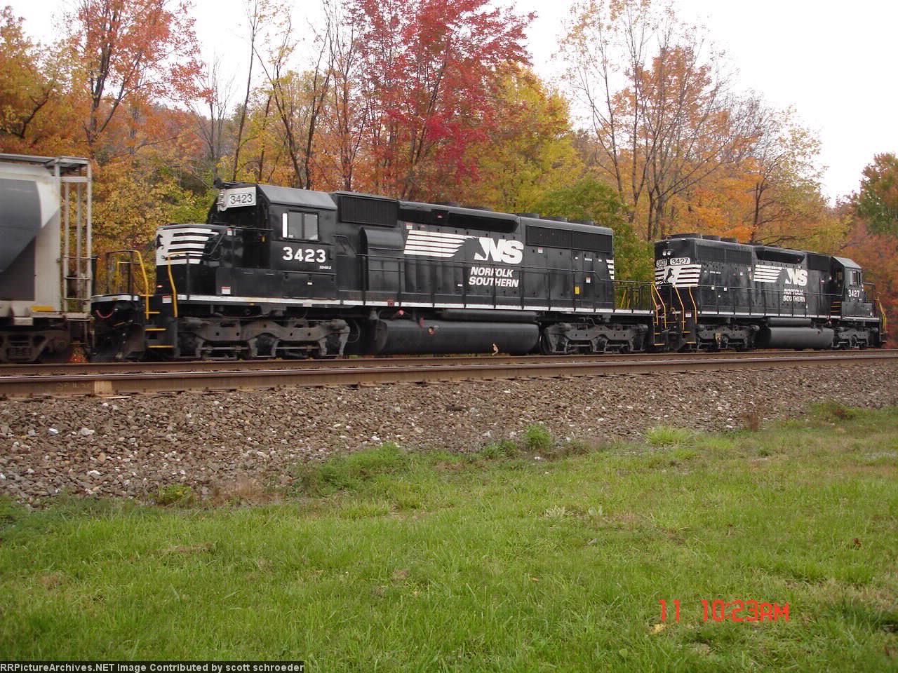 NS 3423 & NS 3427 pushing WB